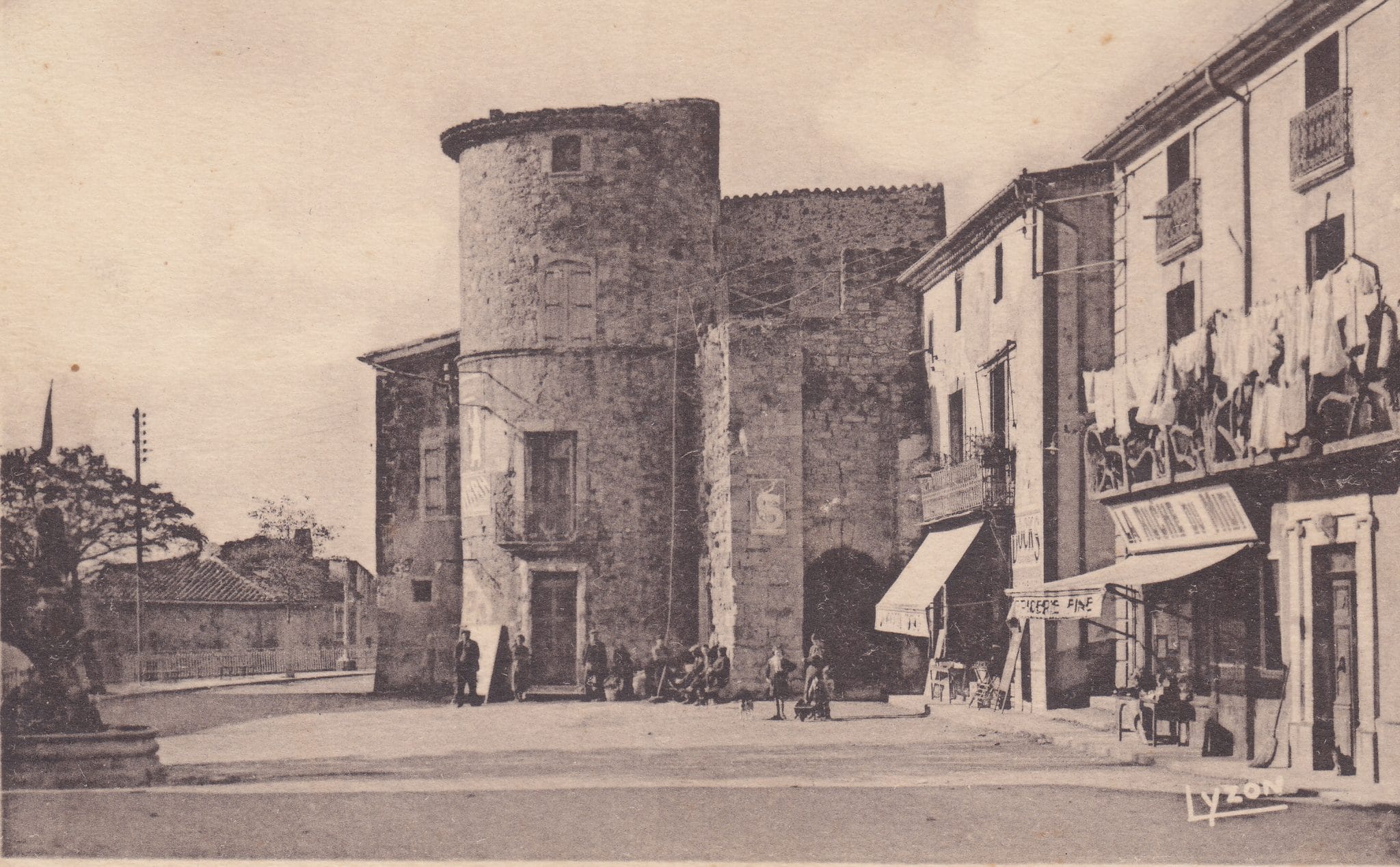 Tourisme à Neffiès : l'histoire du village et que faire à Neffiès